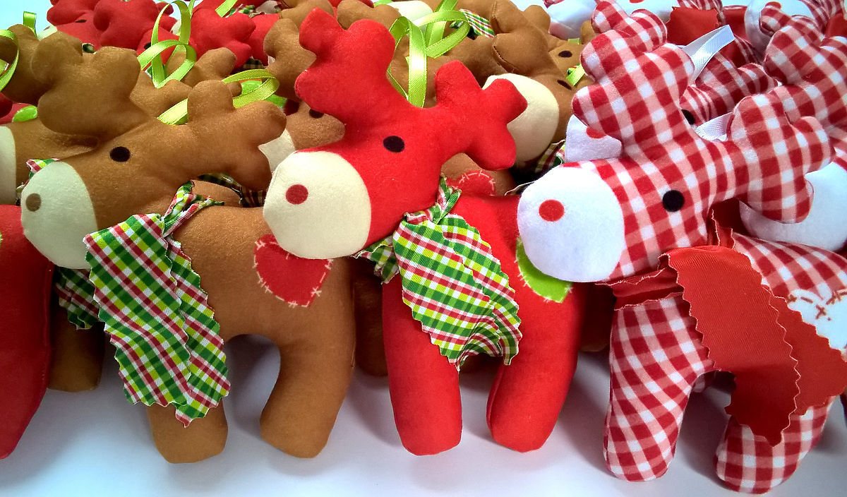 Ren de pluș pentru Crăciun - banaby.ro